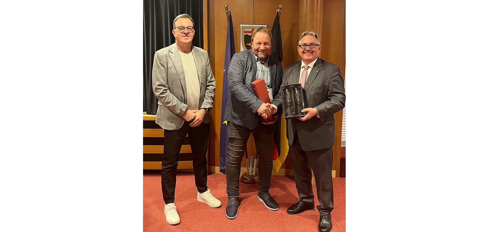 Wolfgang Karbaum für langjähriges, ehrenamtliches Engagement geehrt ...